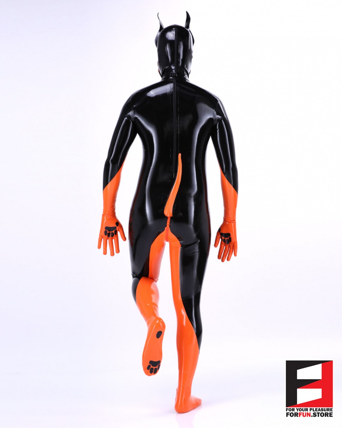 LATEX DOBERMAN PETSUIT FOR YOUR PLEASURE : FORFUN