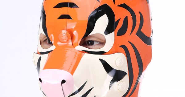 LATEX TIGER MASK FOR YOUR PLEASURE : FORFUN
