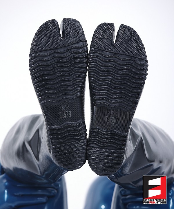 RUBBER BOOTS FOR YOUR PLEASURE : FORFUN