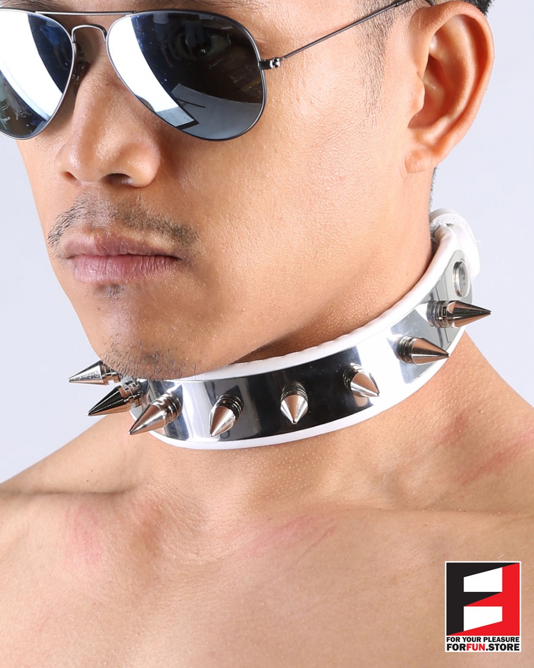 LEATHER WITH SPIKES COLLAR FOR YOUR PLEASURE : FORFUN