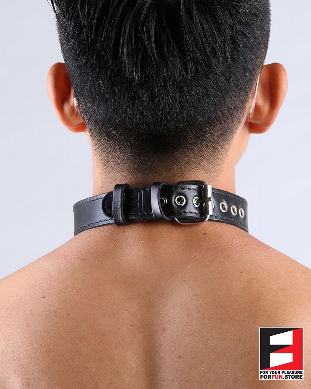LEATHER O-RING COLLAR FOR YOUR PLEASURE : FORFUN