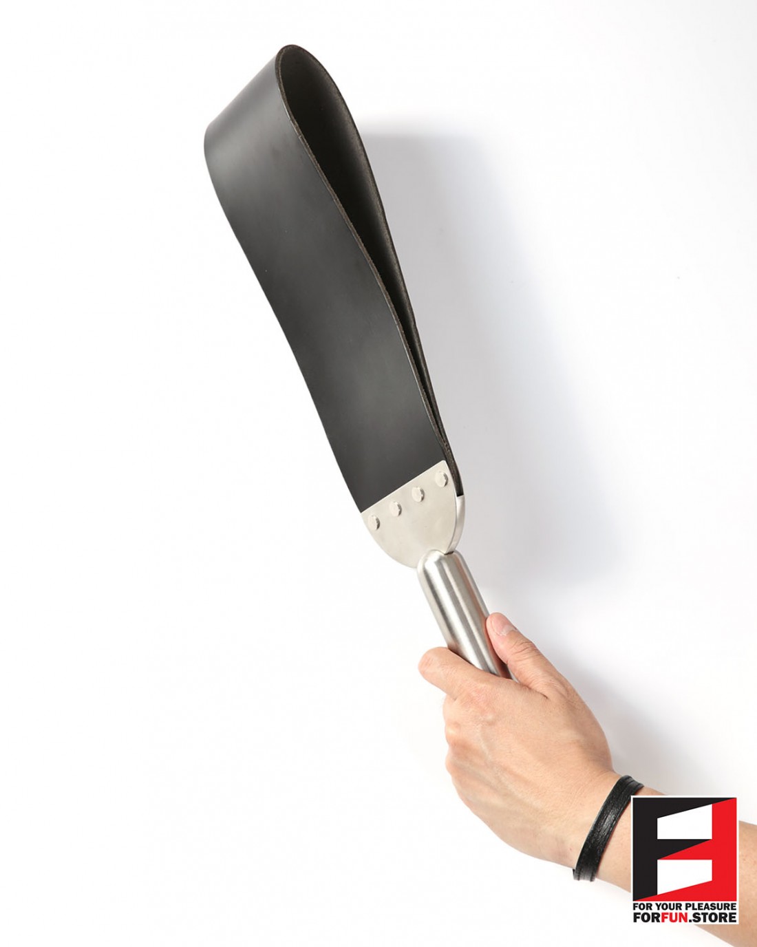 LEATHER PADDLE FOR YOUR PLEASURE : FORFUN