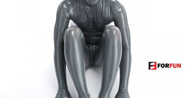 LATEX DRONE SUIT FOR YOUR PLEASURE : FORFUN